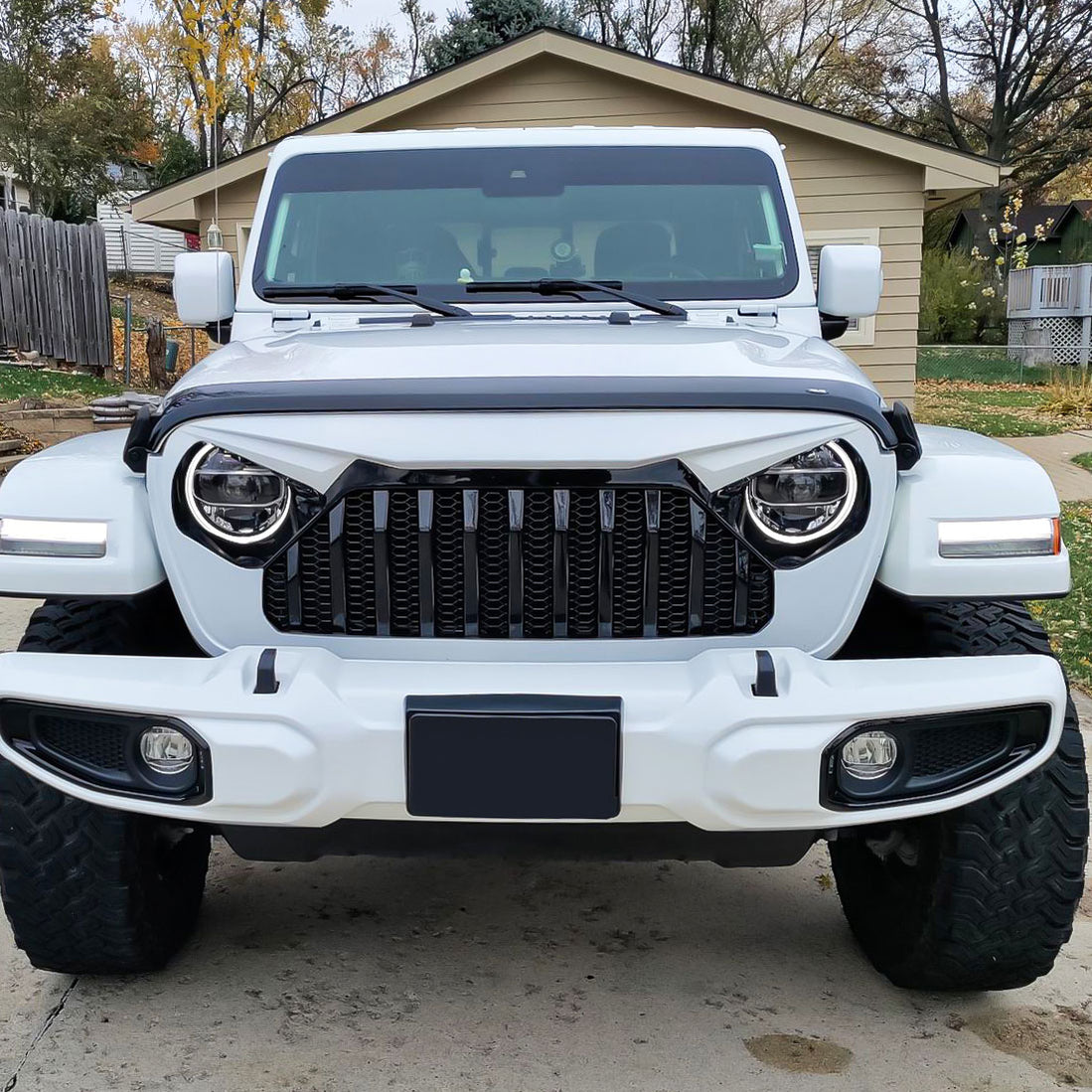 Gladiator Vader Grille w/ Mesh - Black & White for 18-22 Jeep Wrangler ...
